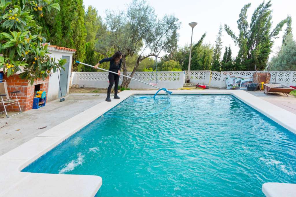 Tips & Tricks To Keep Your Pool and Spa Water Clean - West Coast Pool ...